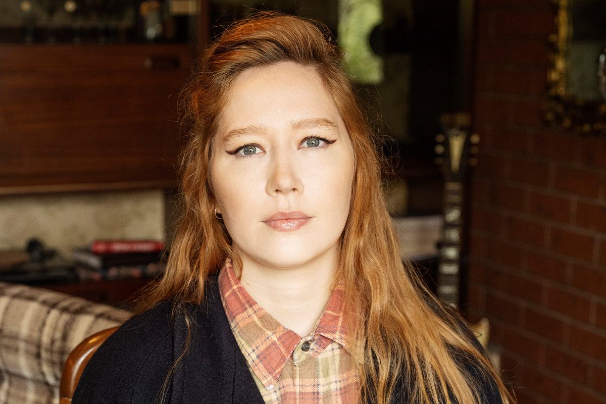 Julia Jacklin shares cover of Rowland S. Howard's "Shivers" ahead of ...