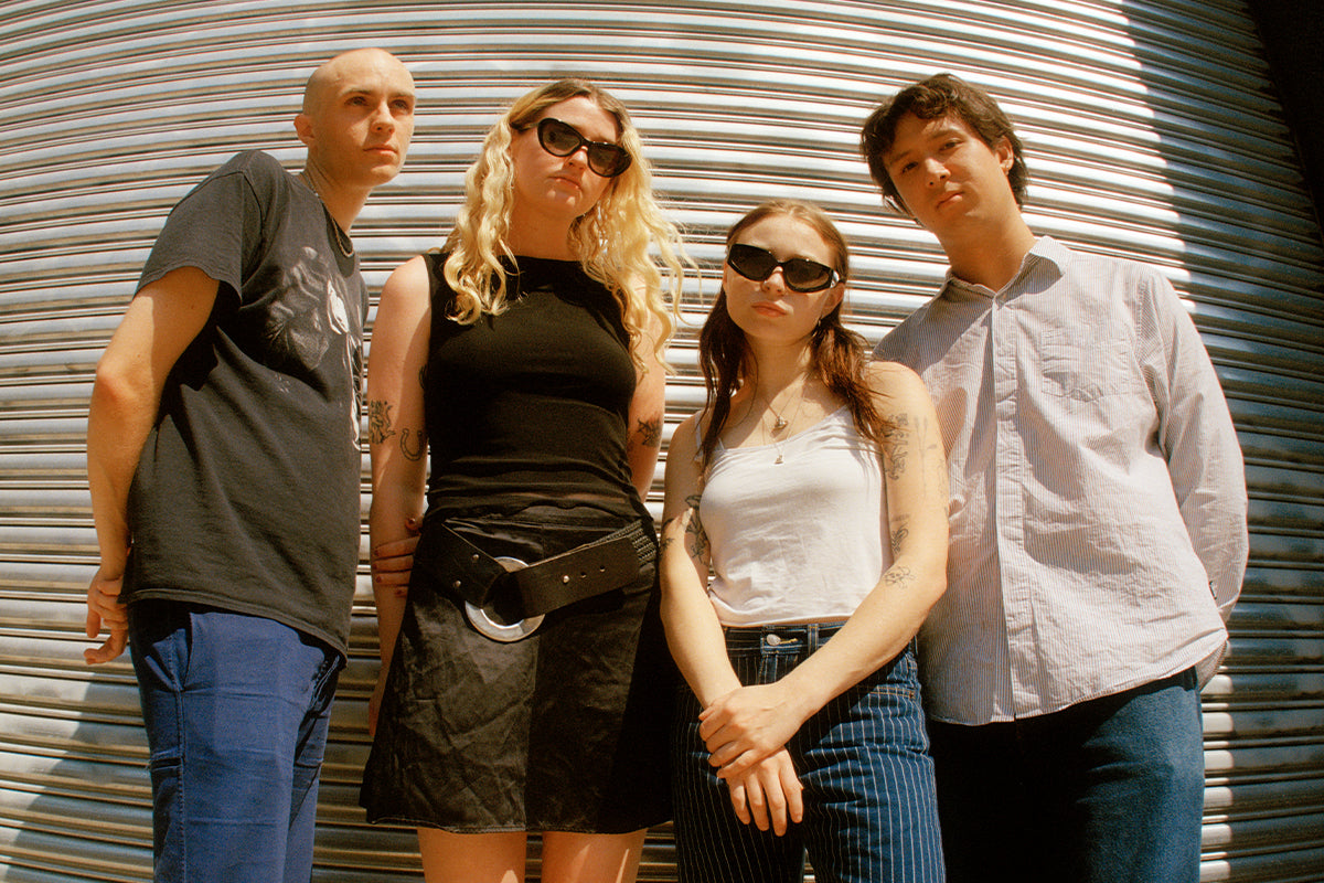 Pre-order + listen to Momma x Narrow Head's "Sunday/Medicine" split 7 ...